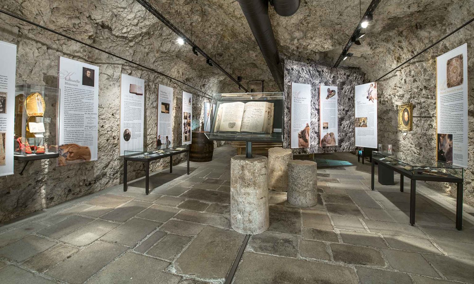 Besucherzentrum im Felsenkeller - Benediktinerabtei St. Georg